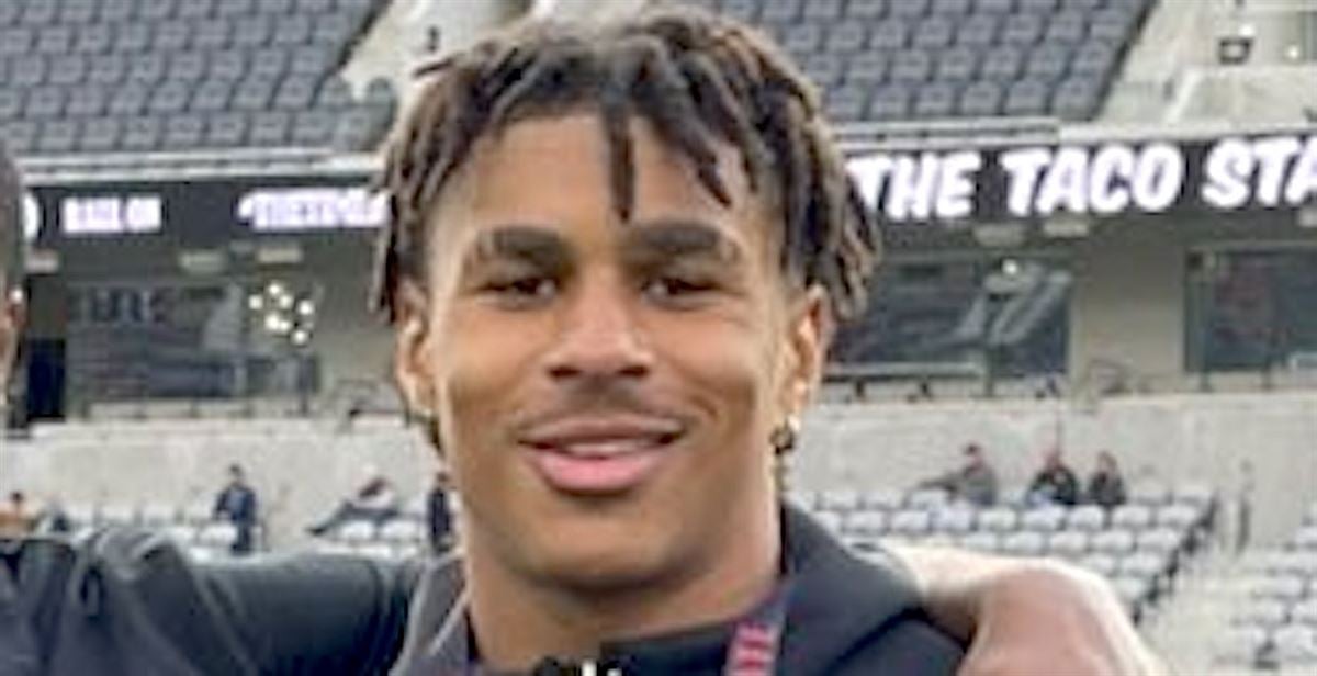 Clovis West ATH Jordan Pierro reacts to Fresno State offer