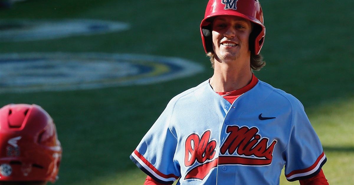 Do-It-All Olenek Willing to Do What's Necessary for RebsBSB