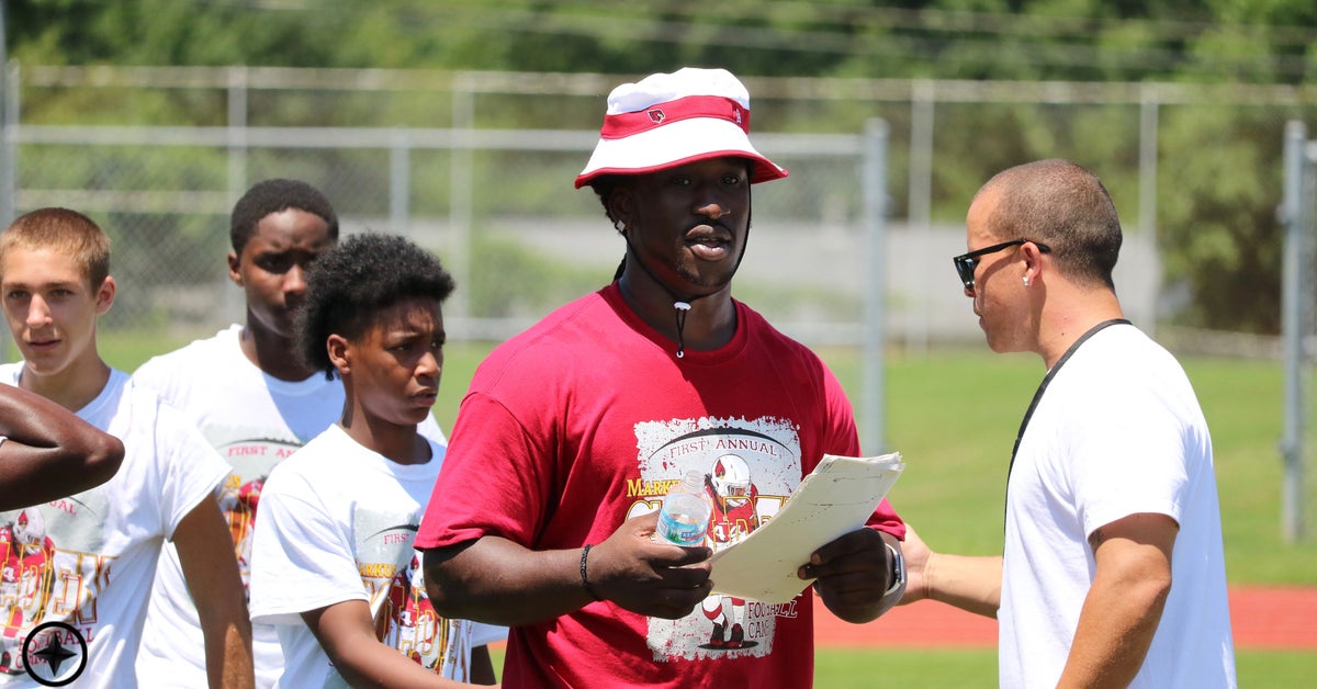 Photo Gallery: Markus Golden Football Camp