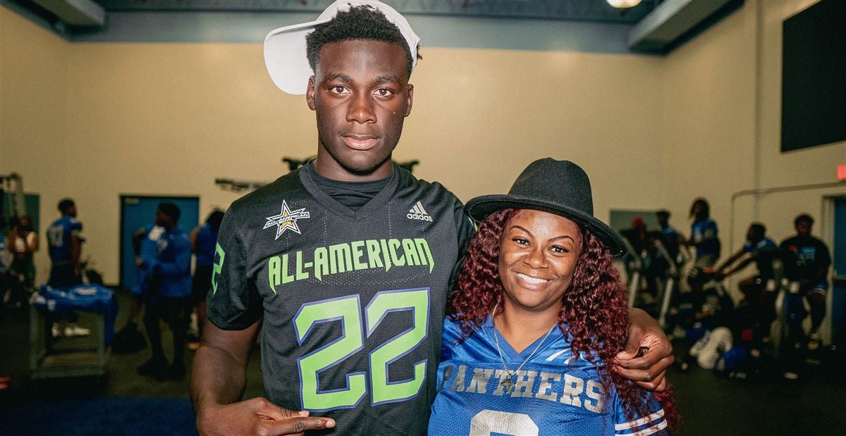 Watch: Four-star DE Nyjalik Kelly will announce on the 247Sports ...