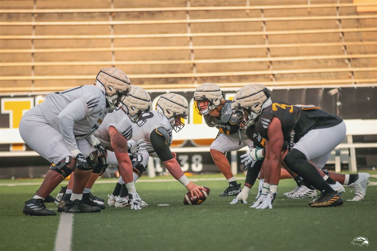 Talking D-line With Coach Brandon Lacy: Deep Talented Unit Looking To ...