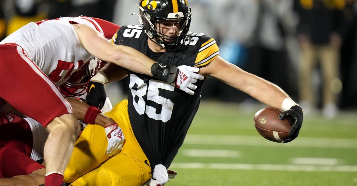PFF: Luke Lachey among top tight ends eligible for 2024 draft