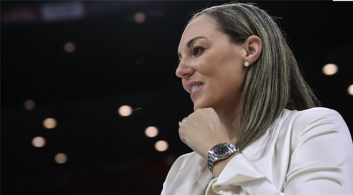 Adia Barnes confident in younger players