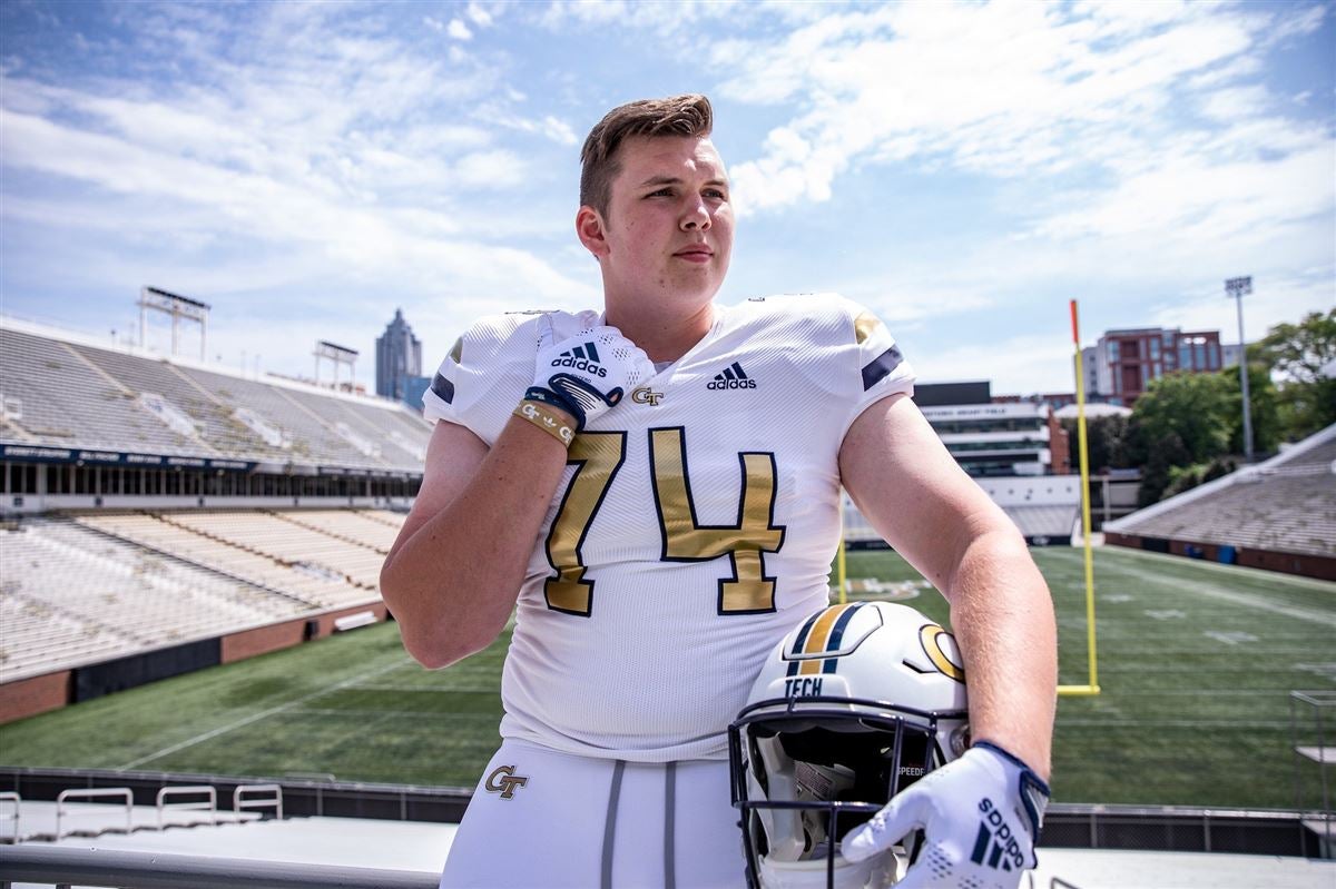 Riggs Makes It Official for Georgia Tech