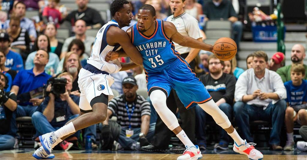 Kevin Durant undergoes successful surgery on his right foot