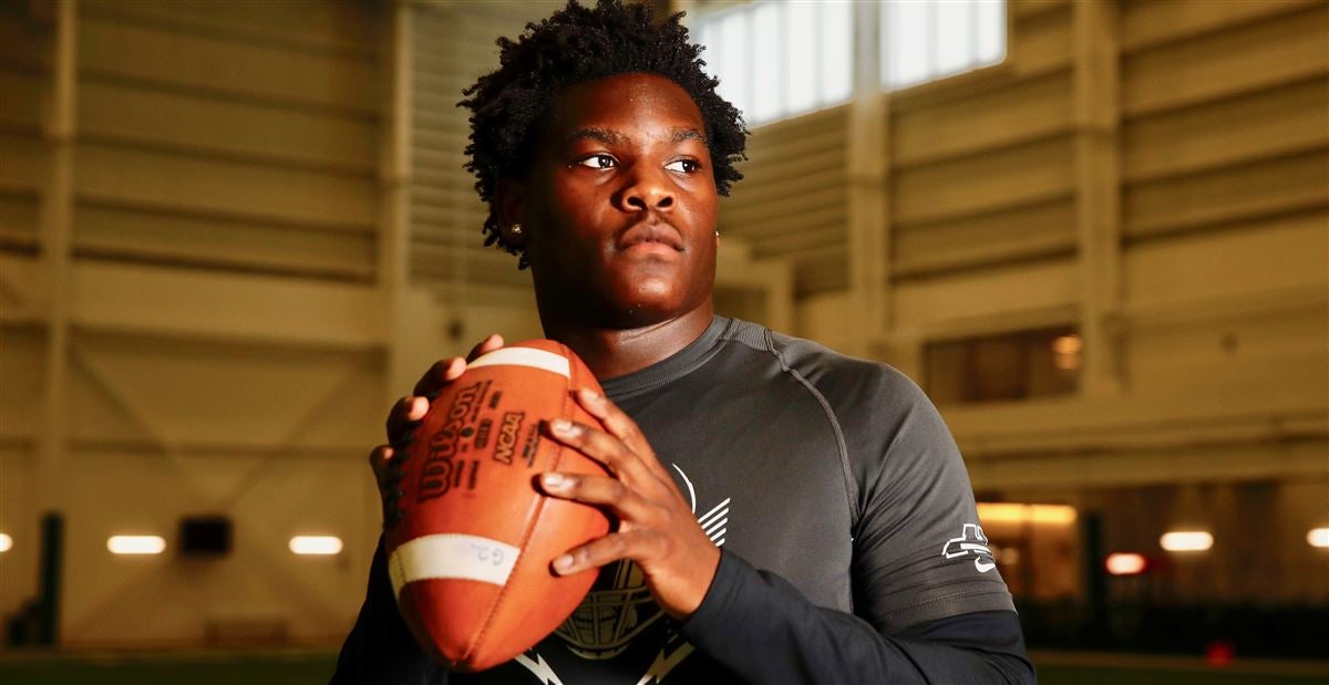 Maasai Maynor Profile Photos