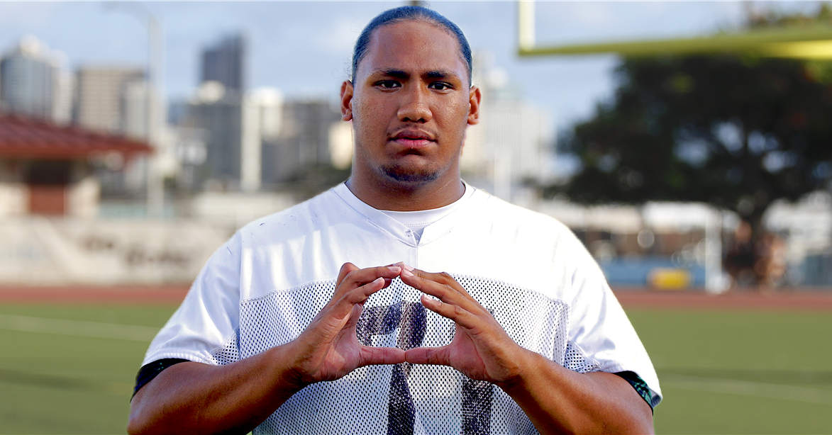 Signing Day: Three-Star OL Koloi Keli signs with Oregon Ducks