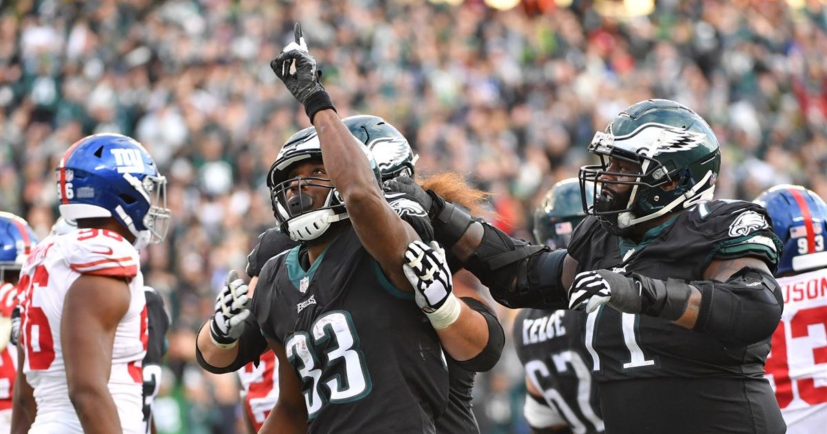 Josh Adams steps up when Eagles needed him most