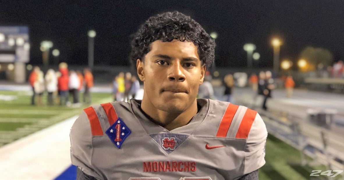 '20 LB Moses Sepulona an emerging talent