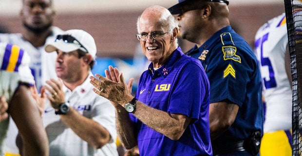 Dr. Nader lands in the FCA Hall of Fame