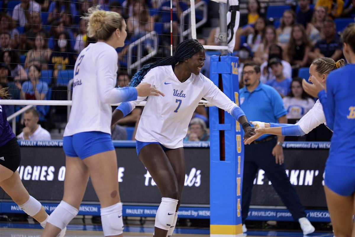 Photos: Women's Volleyball drops to 0-2 in conference with loss to ...