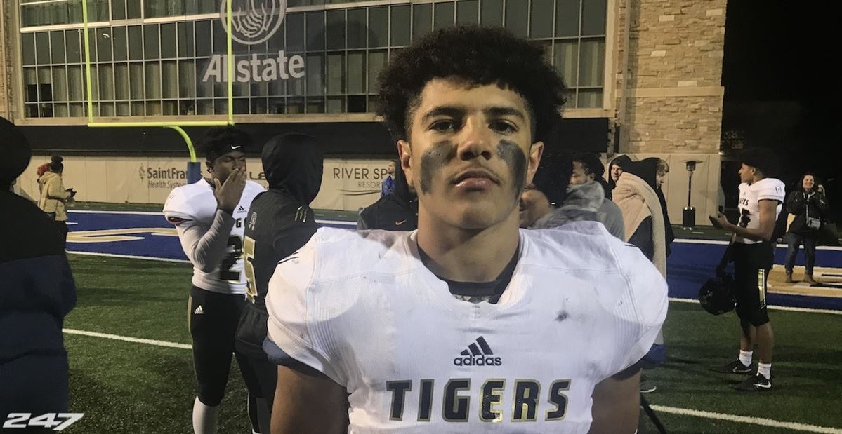 Safety Myles Slusher flips pledge from Oregon on signing day