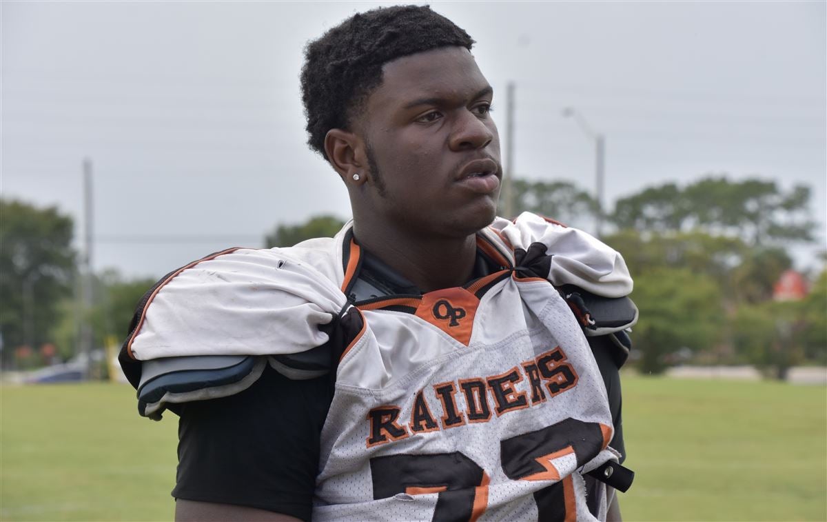Photo Gallery: FSU commitment Roderick Kearney
