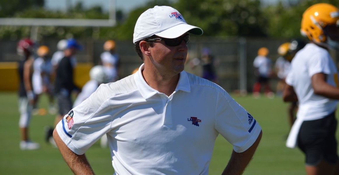 LSU hires Joe Sloan as QB's coach