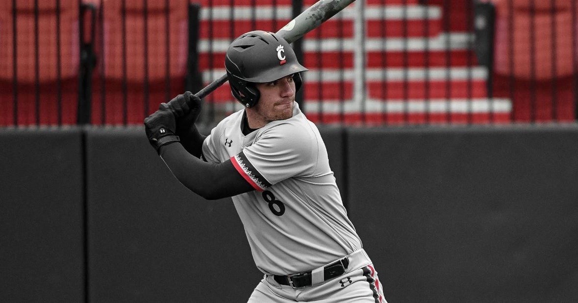 AAC Player of the Year transferring to Tennessee