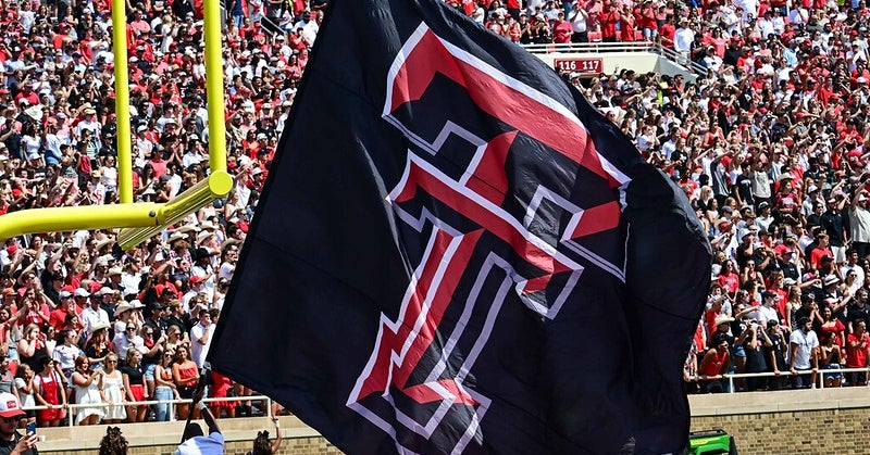 South Dakota LB Sullivan Schlimgen talks Texas Tech offer