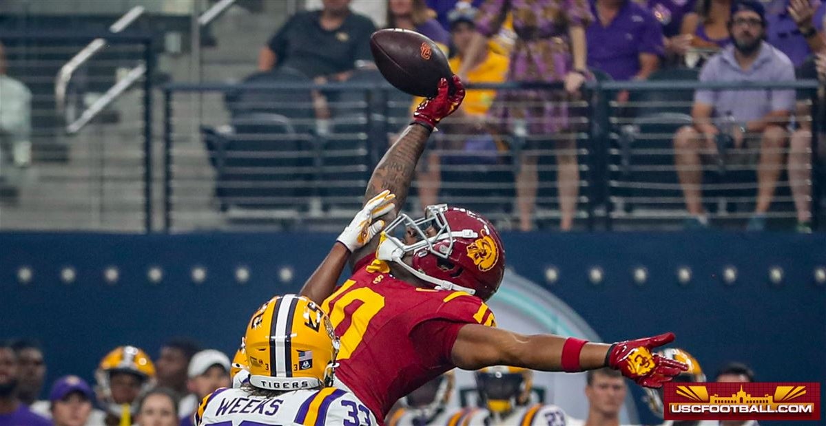 WR Kyron Hudson makes viral catches, leadership look easy