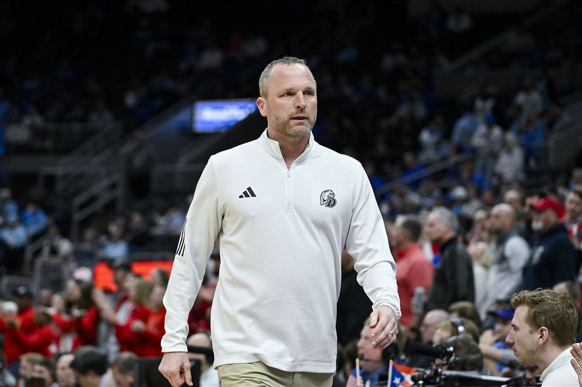 Official Release: DeVries named new WVU Men's Basketball Coach