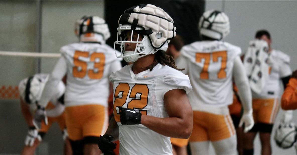 Opportunity in Tennessee backfield more motivation than pressure for ...