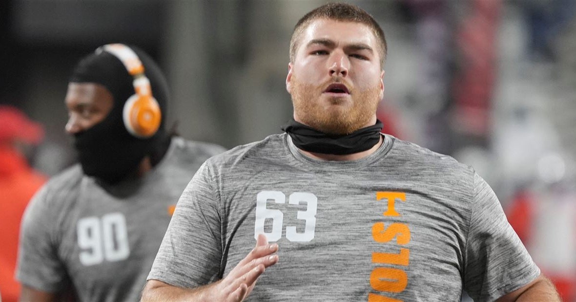 Cooper Mays emotional after realizing Tennessee career is 'actually over'