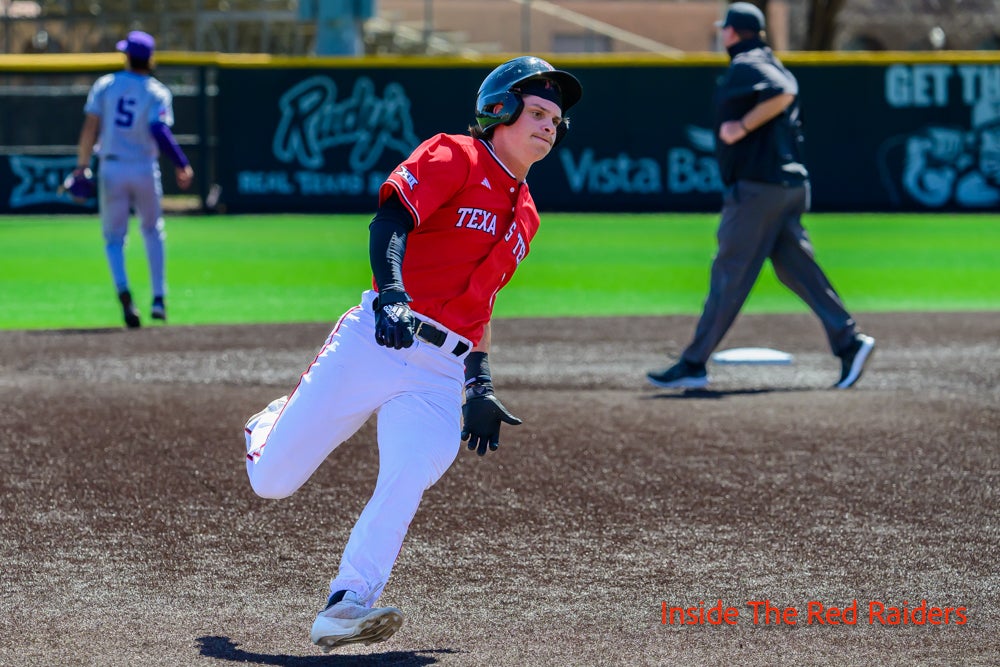 Photo Gallery: Tech Baseball Takes Game 2 Against TCU 7-6