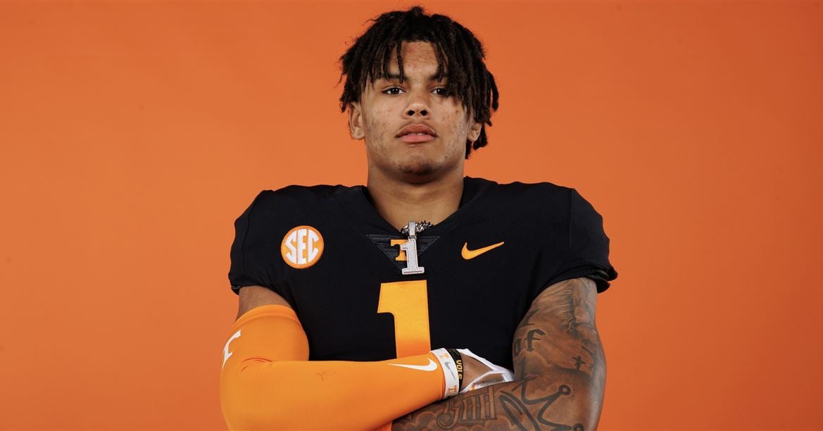 Four-star LB, former Alabama commitment Jaedon Harmon signs with Tennessee