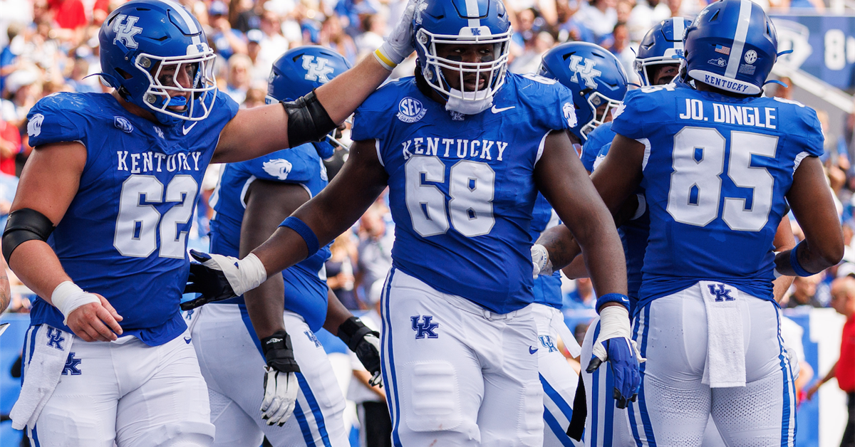 Mark Stoops updates status of Kenneth Horsey