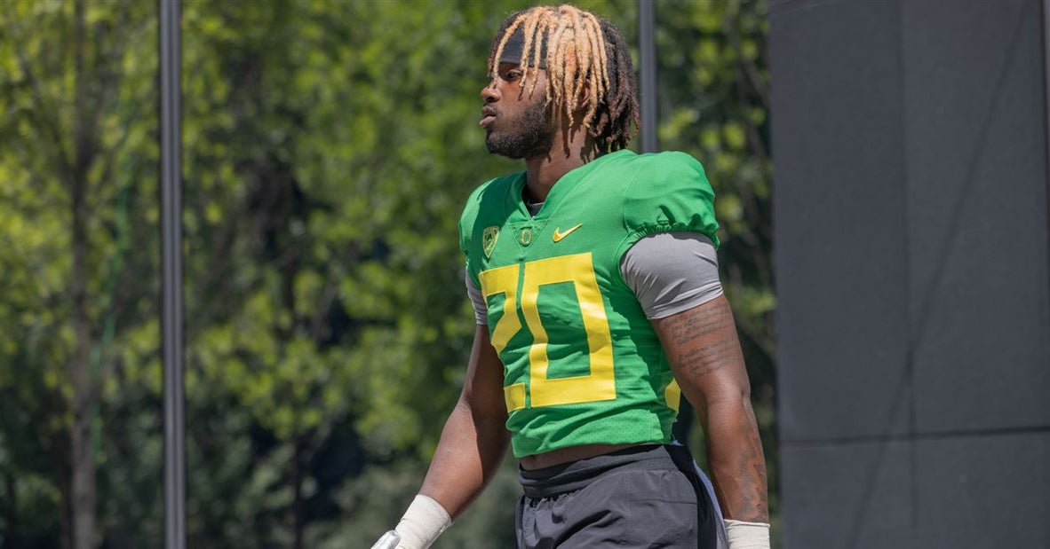 What stands out about new Georgia defensive back Collin Gill