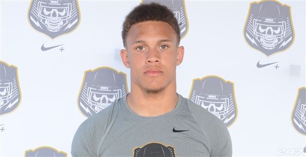 2017 CB Roberts locked in with USF