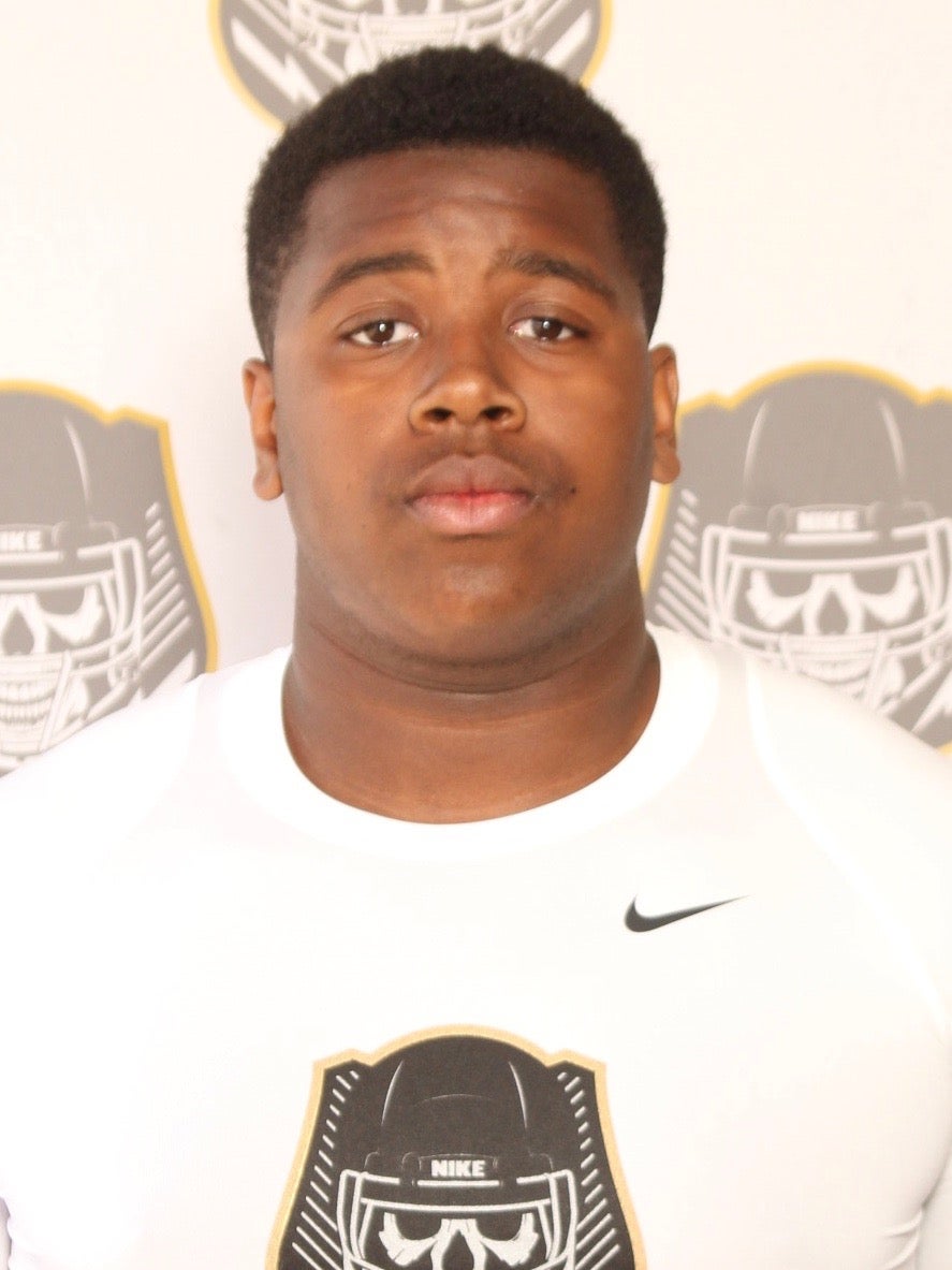 Tyler Bentley Profile Photos