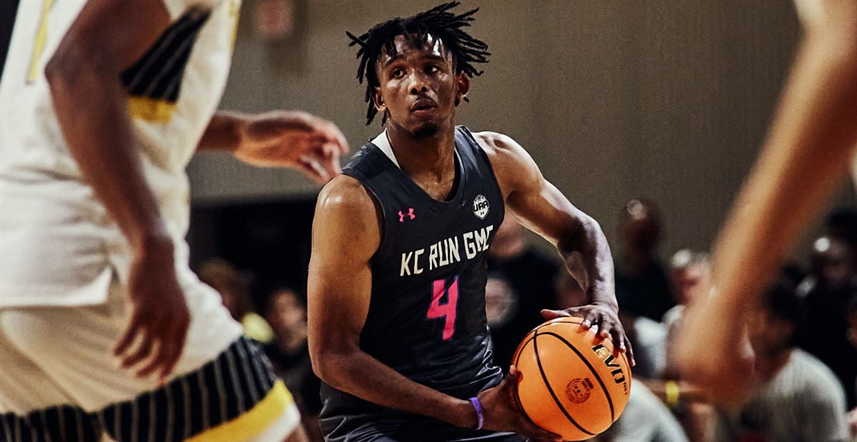 3-Star wing TJ Williams sets three official visits