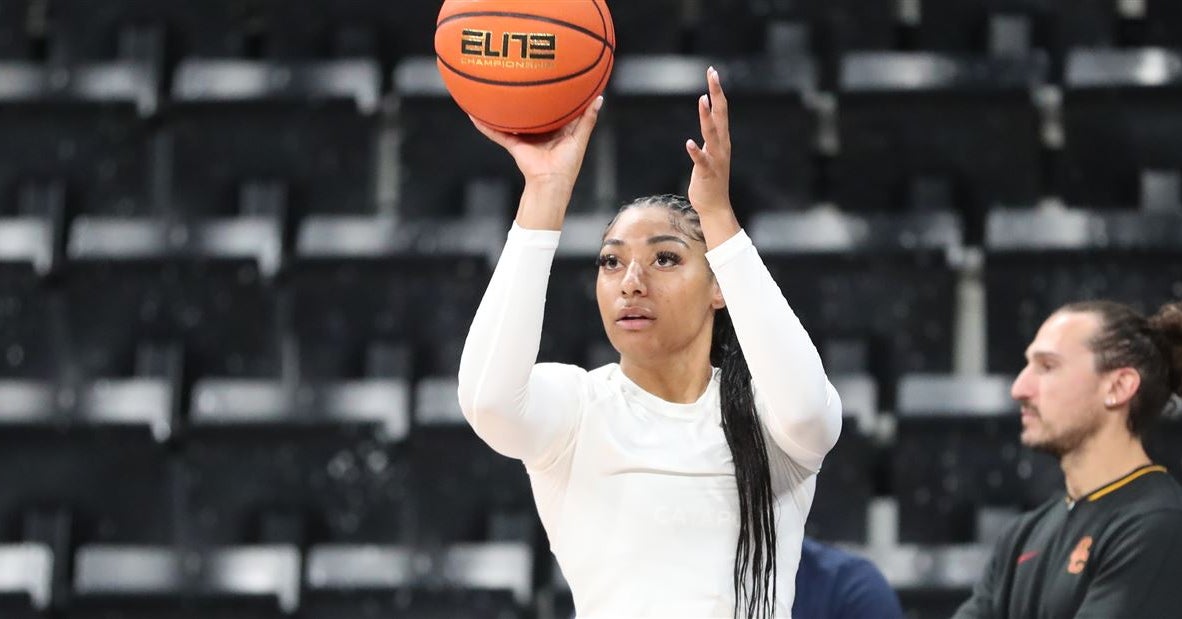 Kennedy Smith, Jazzy Davidson return to USC with gold medals