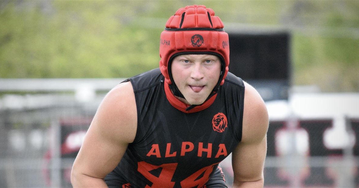 USC Football: Utah linebacker transfer Carson Tabaracci commits to Trojans