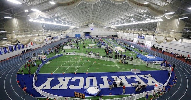Kentucky's Nutter Field House to build field hospital