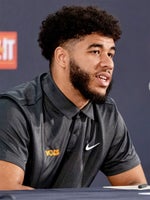 Aaron Beasley, Tennessee, Linebacker