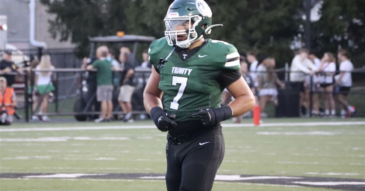 Trinity DE Sebastian Blue loves 'electric' atmosphere at Louisville