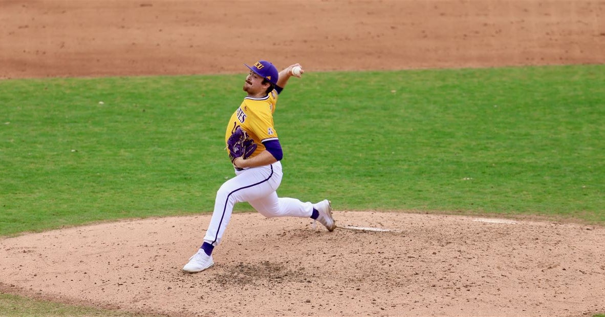 Hunter's heroics finish off ECU's comeback win at Rice, 5-3, in 11 innings
