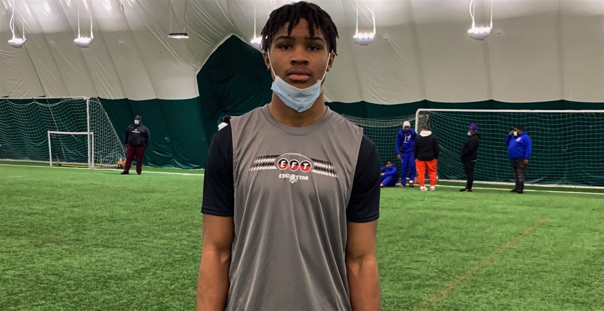 Kansas first to offer 2023 S Marvin Burks Jr.