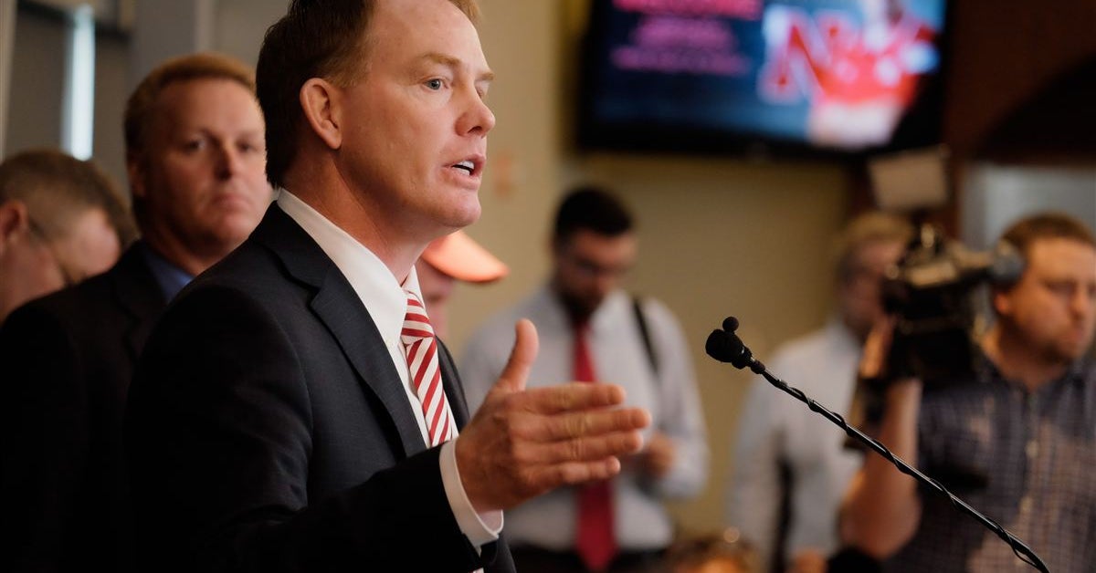 Wisconsin hires Shawn Eichorst as new athletic director