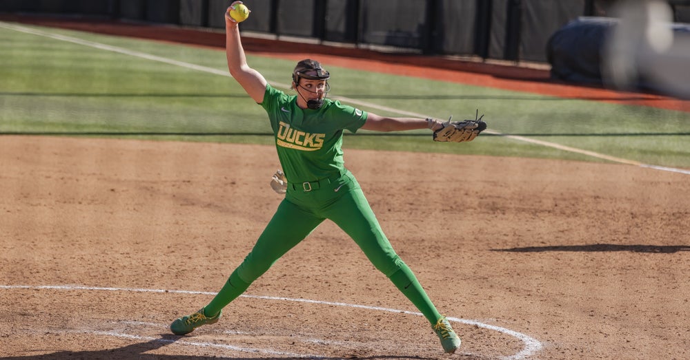 Elise Sokolsky delivers complete game as Oregon softball sweeps season ...