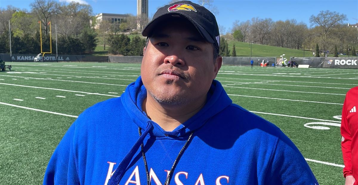 WATCH: KU offensive line coach Daryl Agpalsa breaks down the OL room