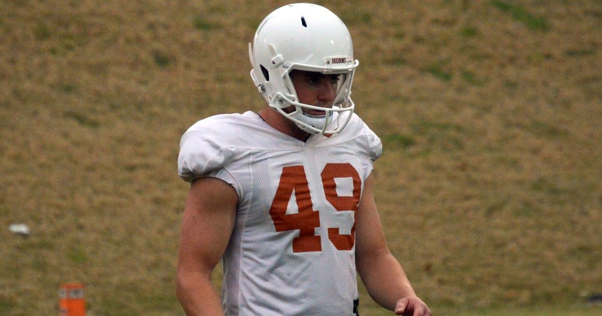Texas punter Isaac Pearson enters NCAA transfer portal