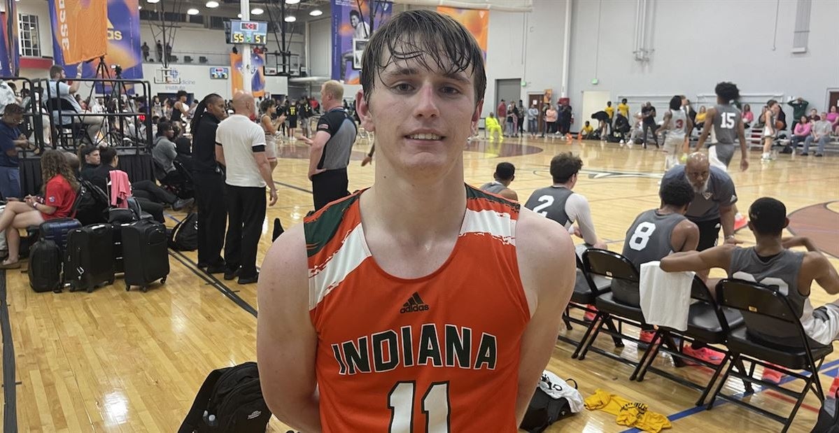 Indiana offers a scholarship to 4-star class of 2024 guard Travis Perry ...