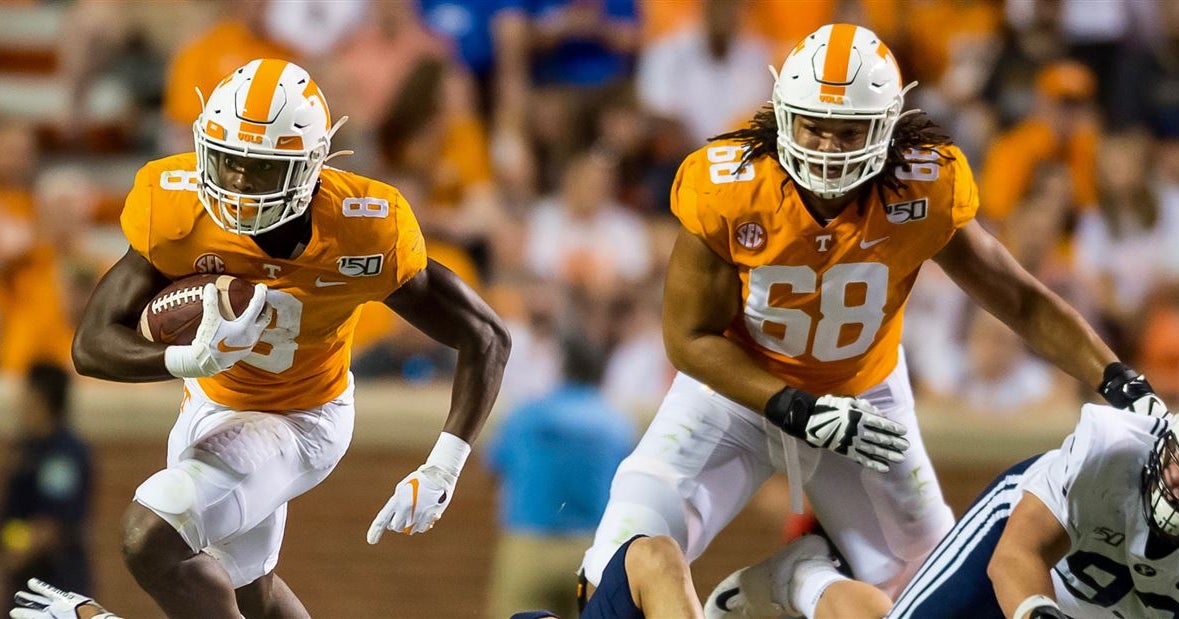 Another Tennessee offensive lineman enters NCAA transfer portal