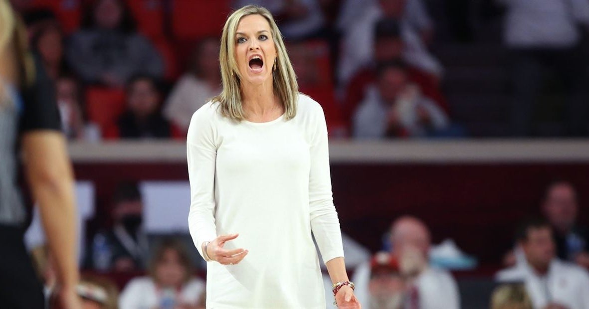 Jennie Baranczyk, Taylor Robertson, Madi Williams meet with media ...