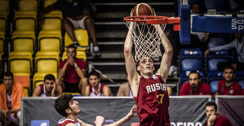 Four-star Russian big man Pavel Zakharov signs with Gonzaga