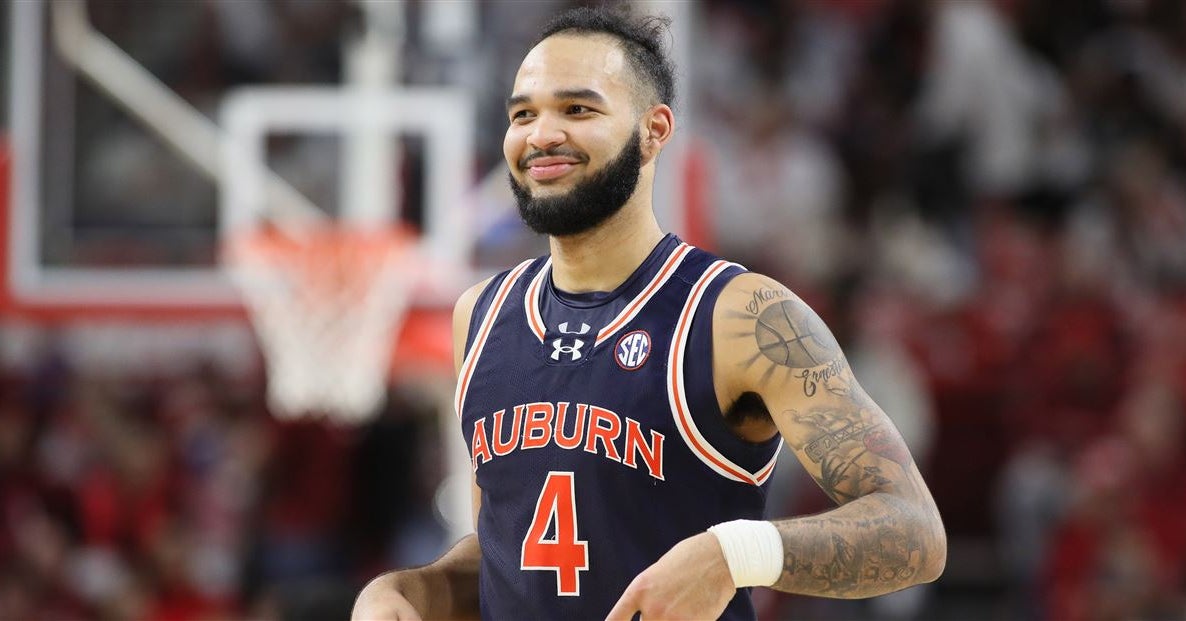 Johni Broome injury: Auburn star to be re-evaluated before top-10 clash ...