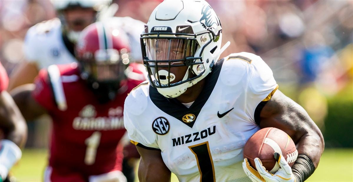 The 50 Best College Football Programs, Ranked by Total Wins