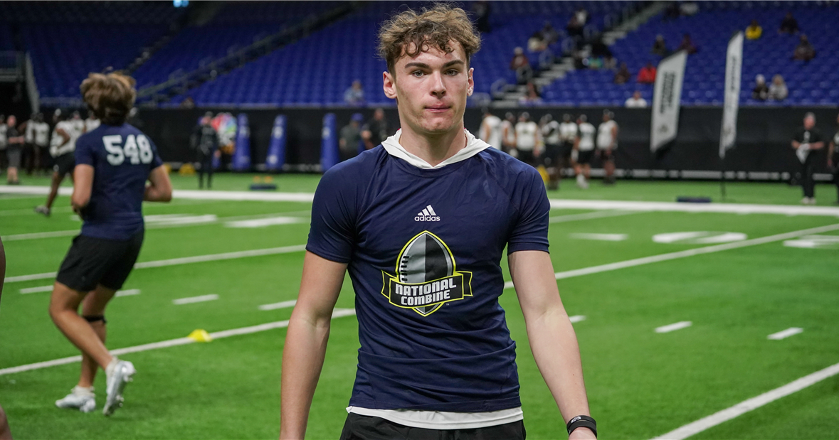 Kentucky enters race for Top 2025 quarterback Stone Saunders