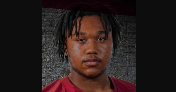 2022 DT Jaylen Banks gets first three offers